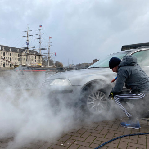 Auto laten stoomreinigen? Effectief en veilig. | Steam Team